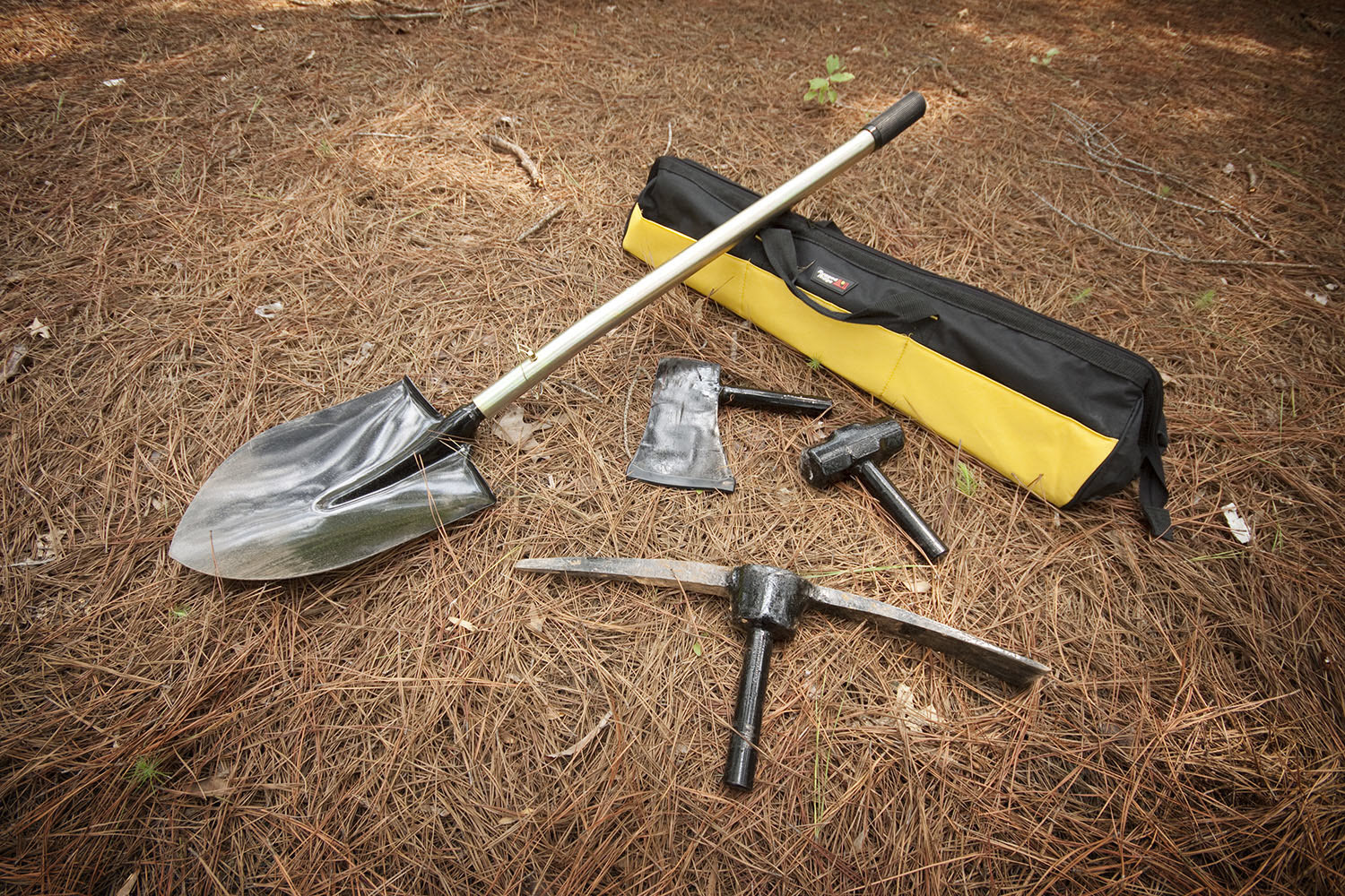 All-Terrain Recovery Tool Kit | Rugged Ridge